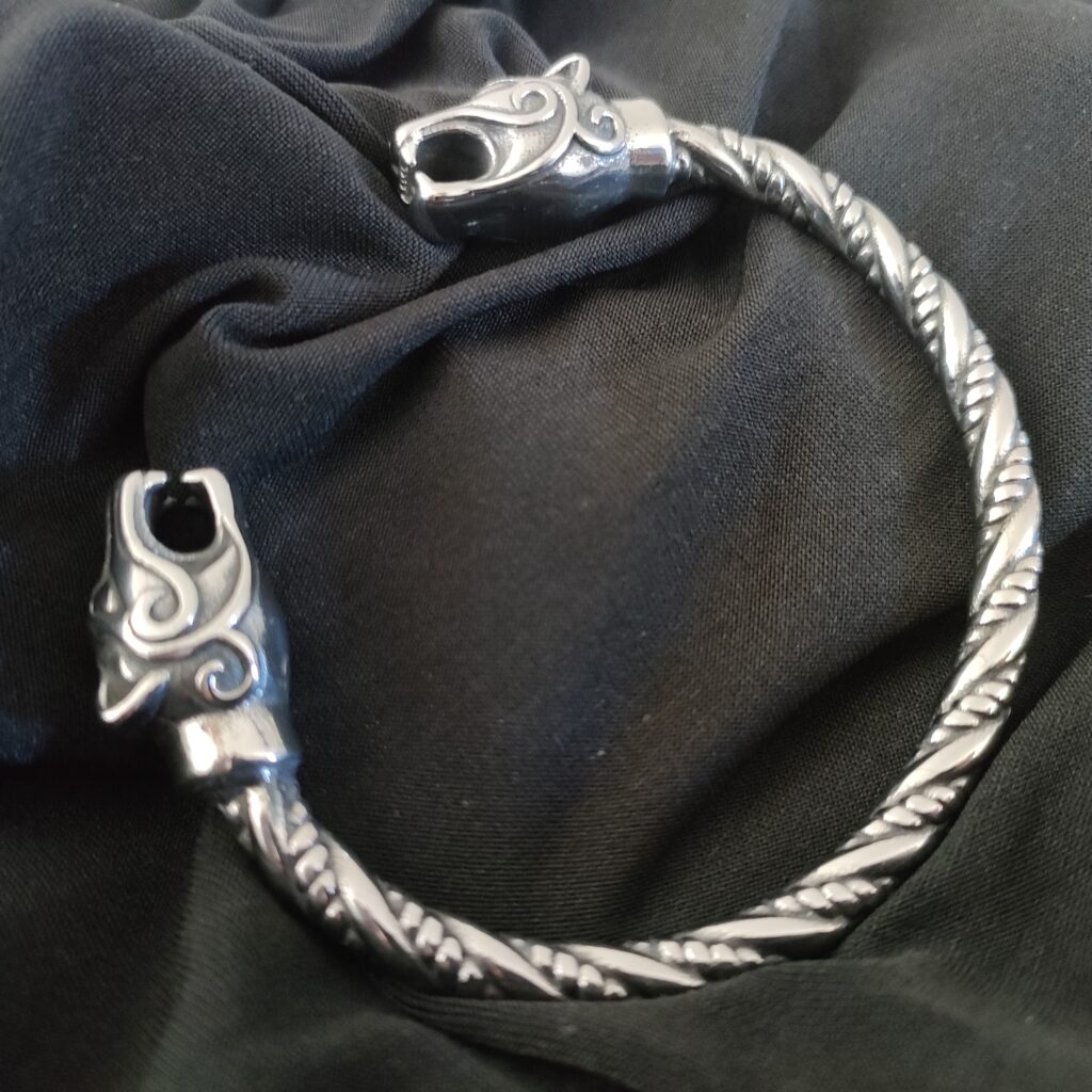 Stainless Steel Wolf Bangle 1 - Viking Boer